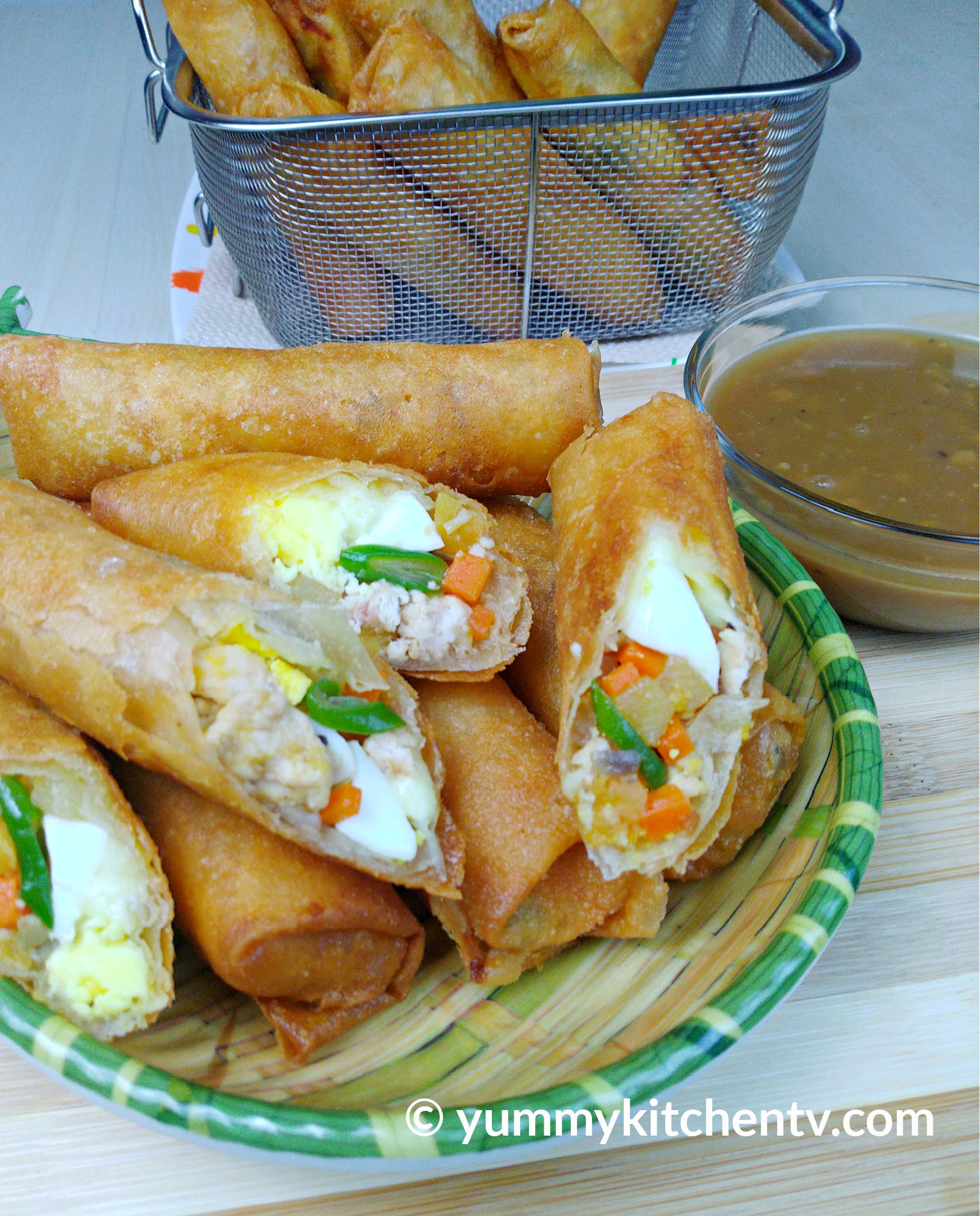 Lumpianada - Yummy Kitchen
