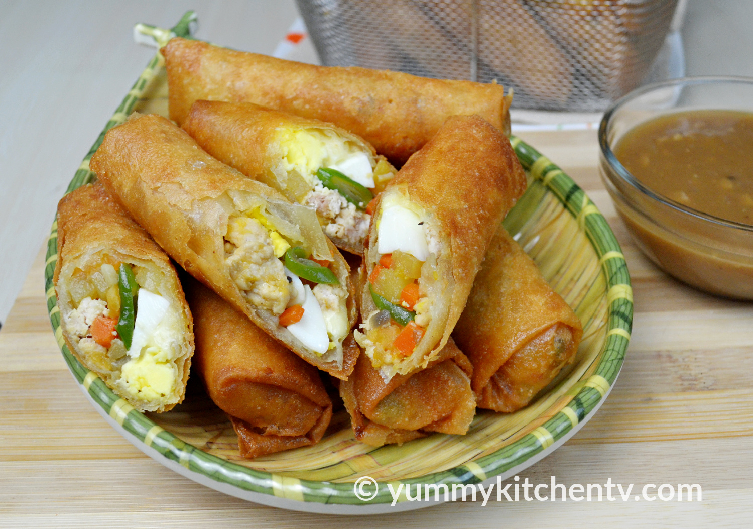 Lumpiang Sariwa with Fresh Wrapper and Sauce - Yummy Kitchen