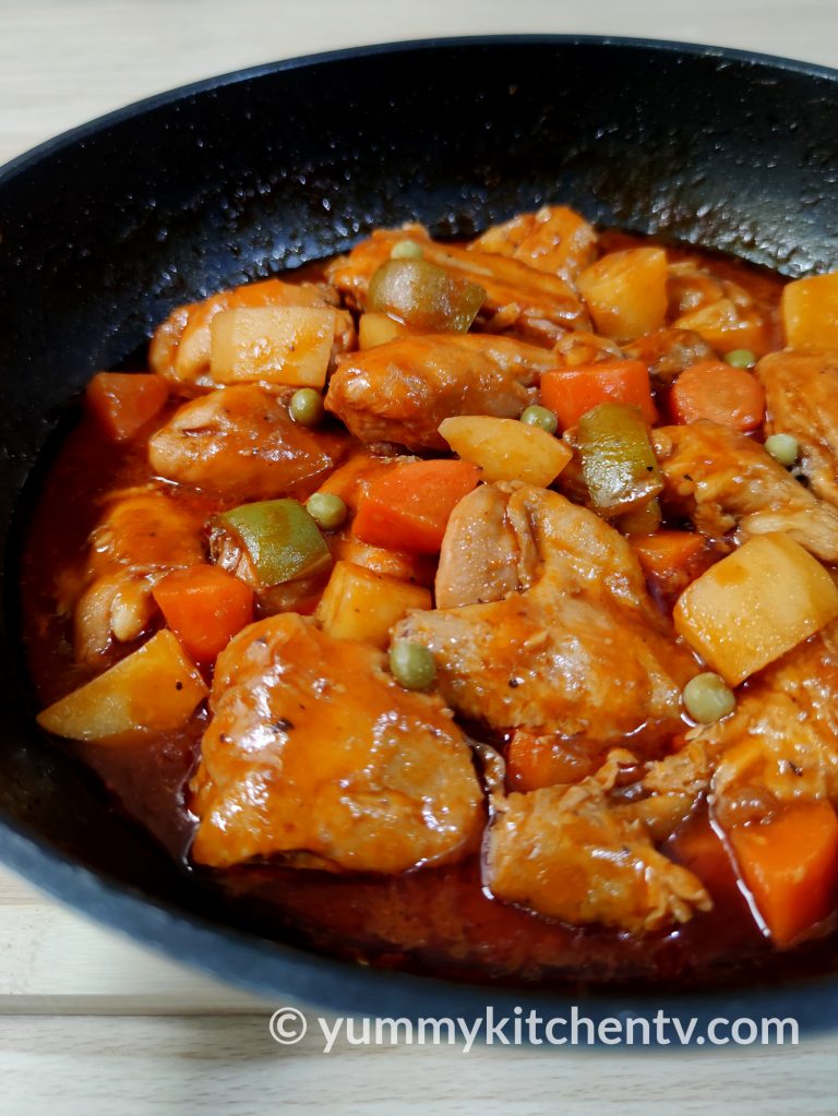 Chicken Afritada - Yummy Kitchen
