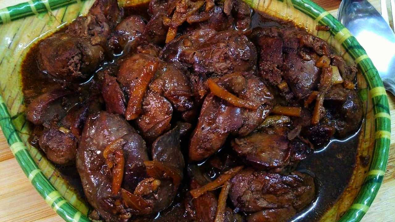 Adobong Atay ng Manok (Chicken Liver Adobo) - Yummy Kitchen