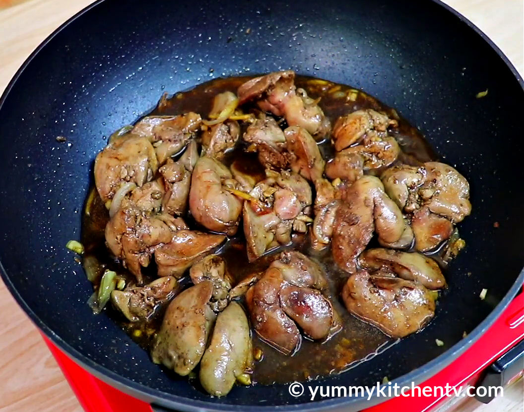 Adobong Atay ng Manok (Chicken Liver Adobo) - Yummy Kitchen