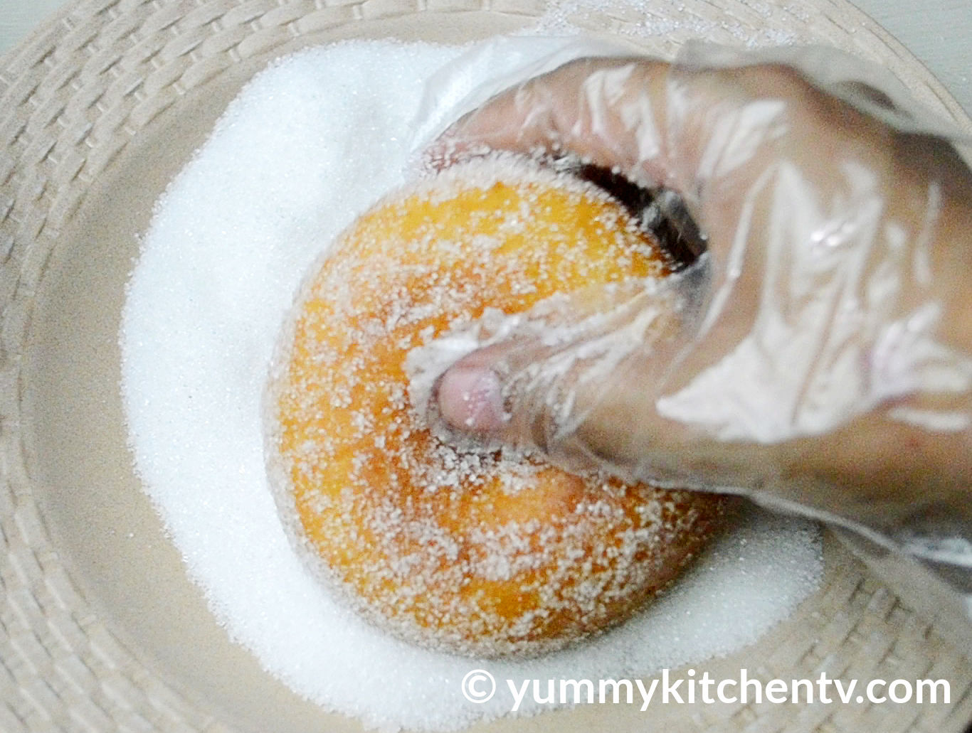 Bicho-Bicho (Pinoy-donut) - Yummy Kitchen