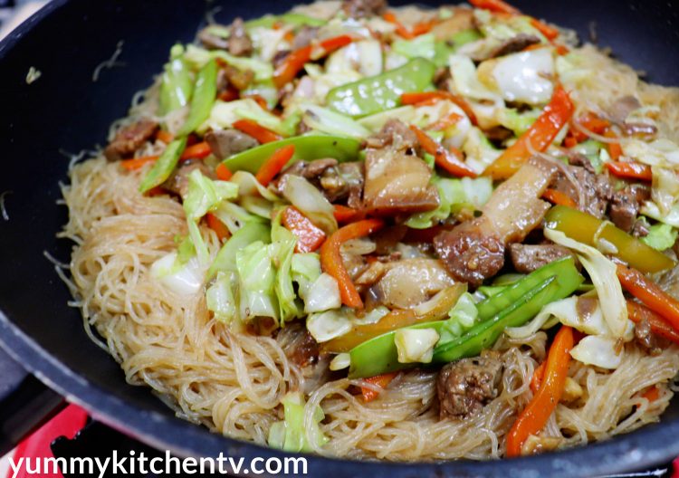 Pancit Sotanghon - A Colorful Filipino Glass Noodle dish - Yummy Kitchen