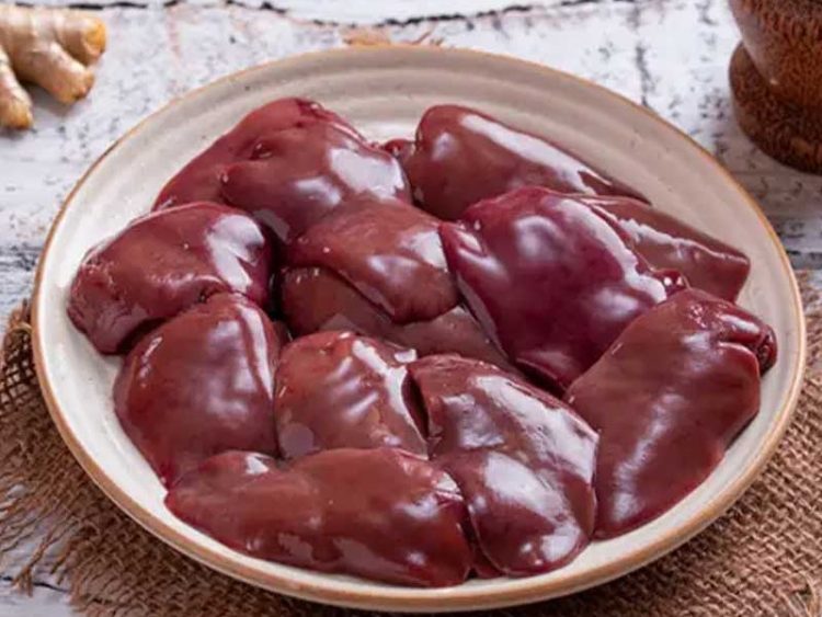 Adobong Atay ng Manok (Chicken Liver Adobo) - Yummy Kitchen