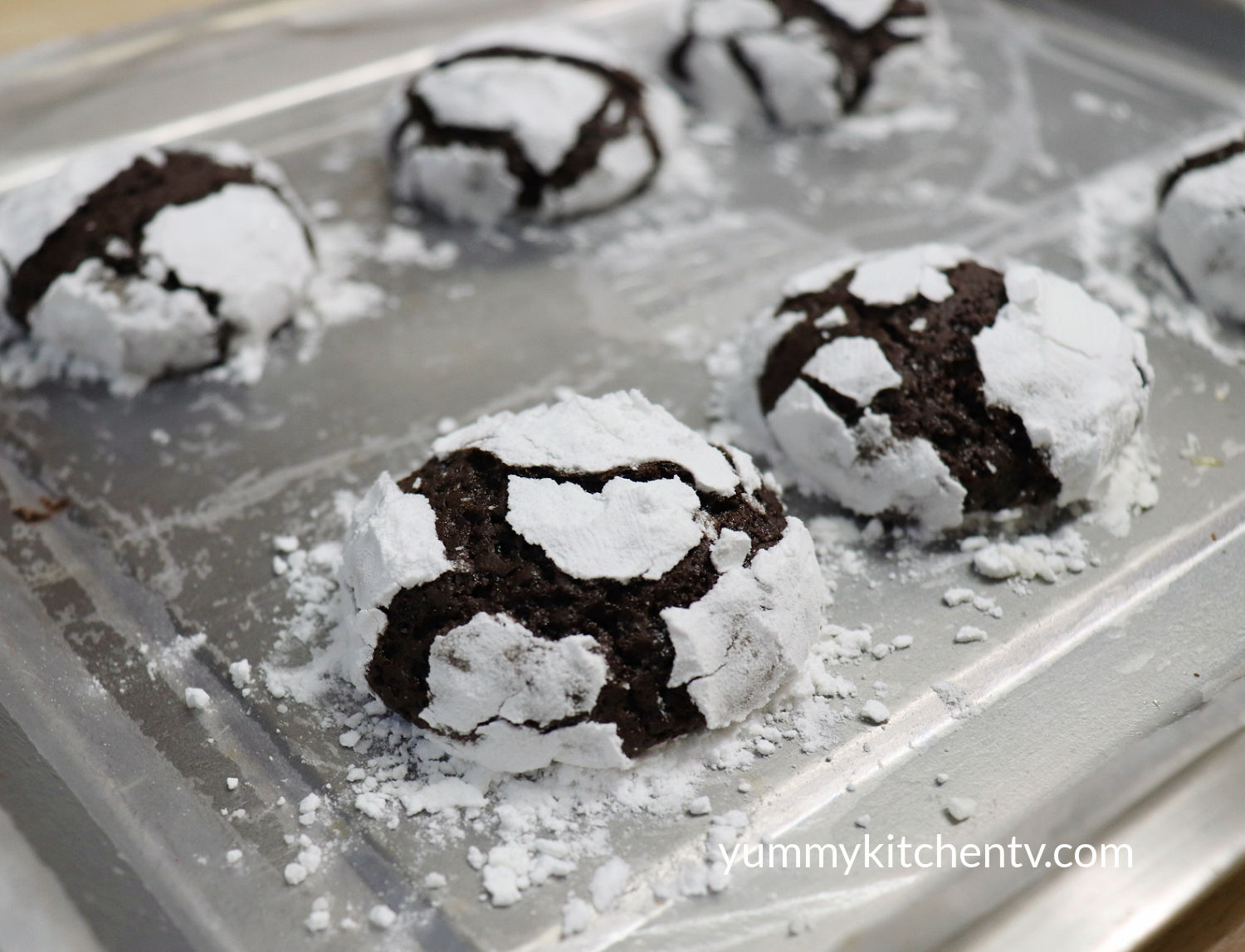 Chocolate Crinkles - Yummy Kitchen