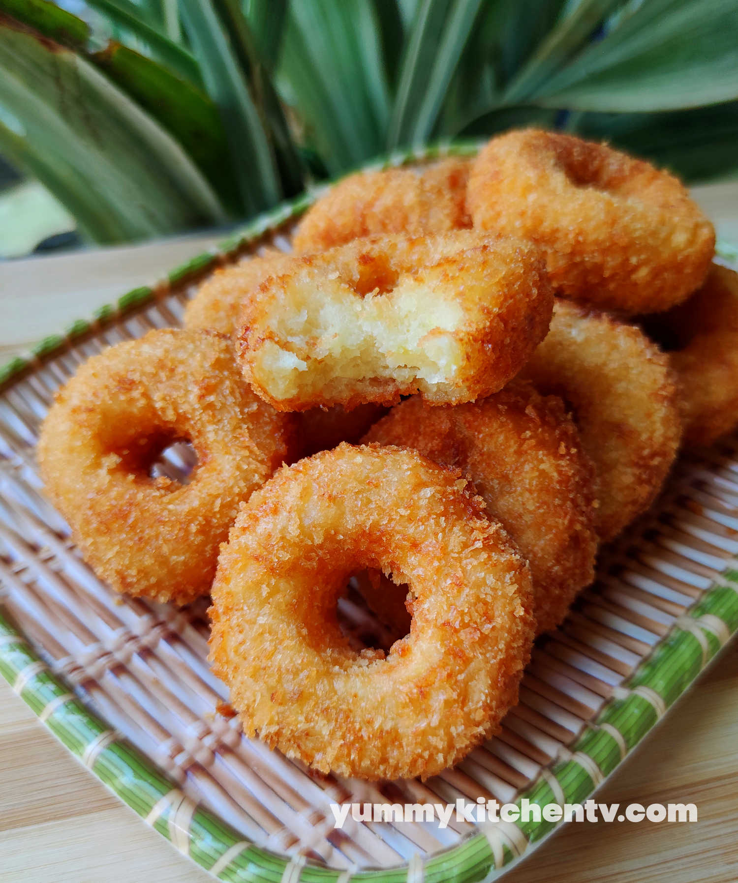 Kamote Donut (Sweet Potato Donut) - Yummy Kitchen