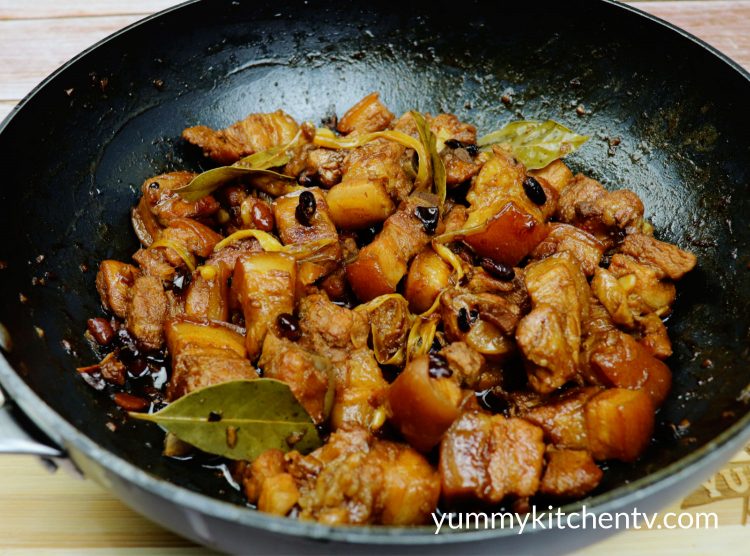 Pata Tim Recipe - Yummy Kitchen