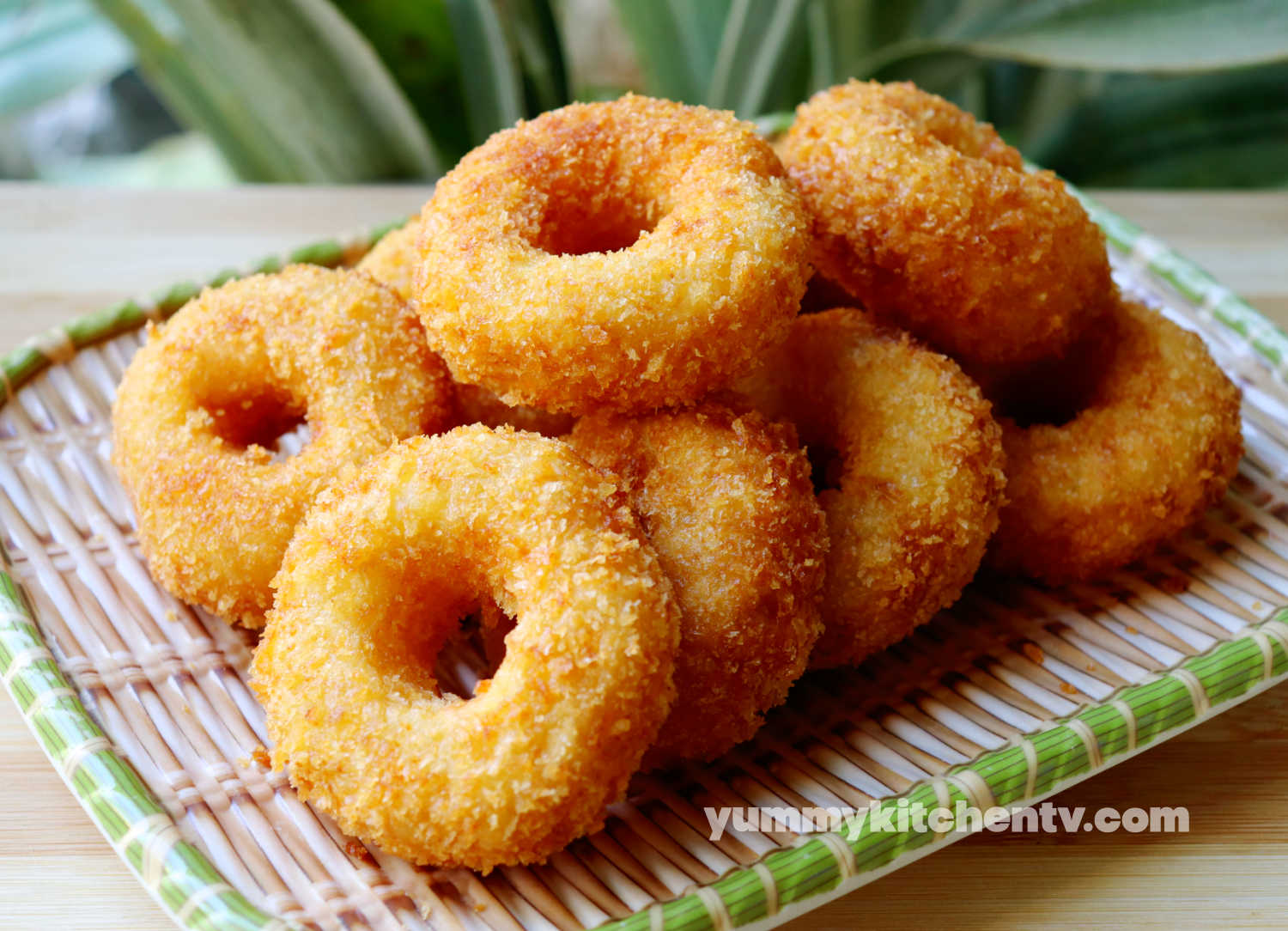Kamote Donut (Sweet Potato Donut) - Yummy Kitchen