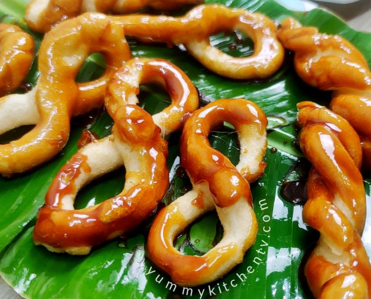 Pilipit : A Sweet and Crunchy Filipino Twisted Snack - Yummy Kitchen