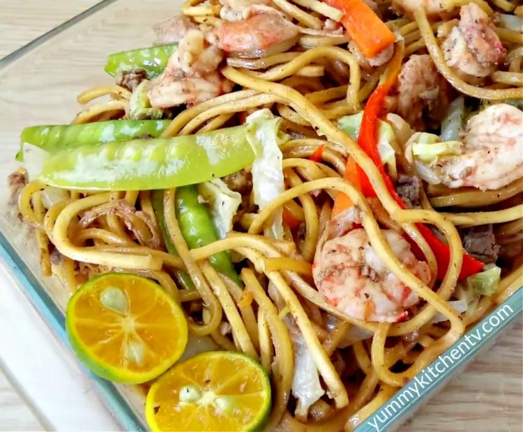Pancit Chami (Sweet and Spicy) - Yummy Kitchen