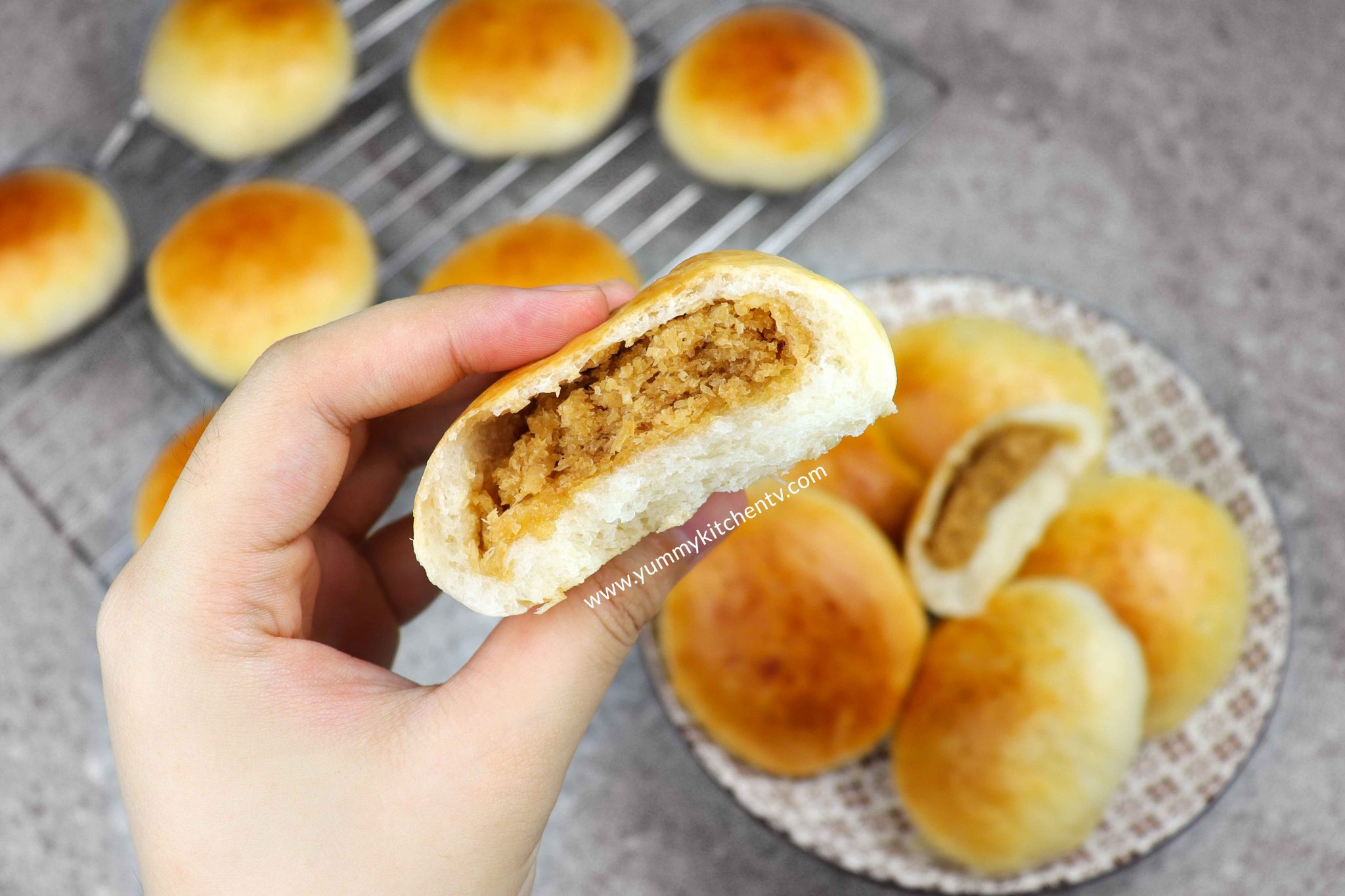 Pan De Coco - Yummy Kitchen