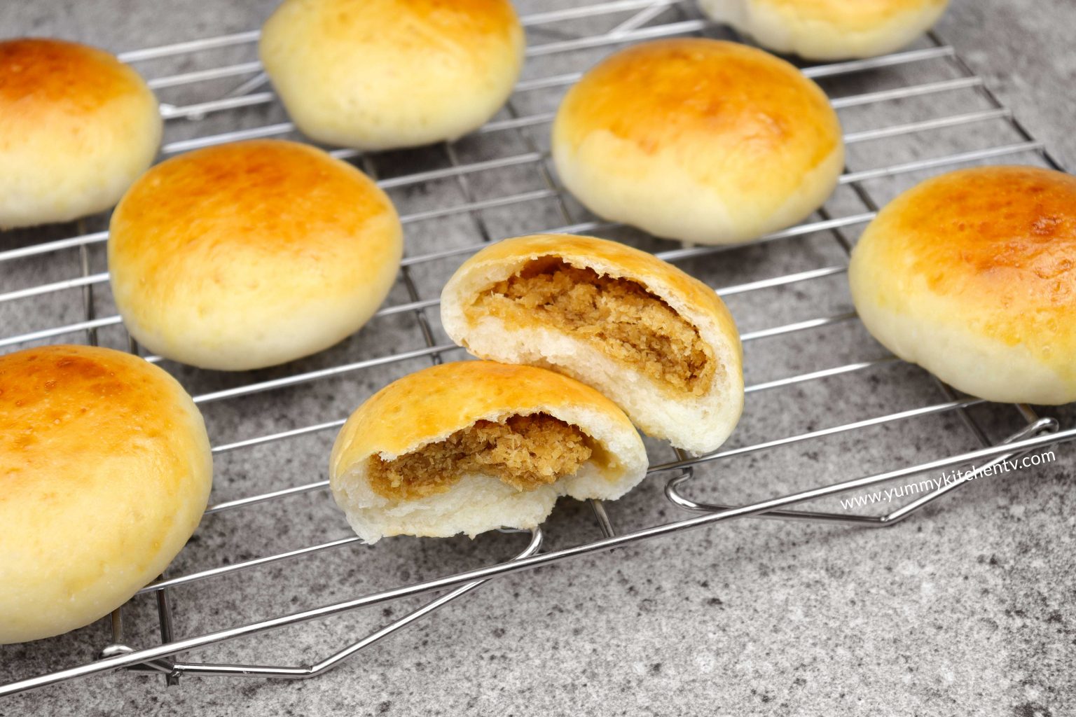 Pan De Coco - Yummy Kitchen