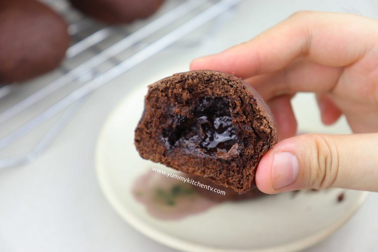 No Oven Chocolate Pandesal - balanced sweetness-Yummy Kitchen