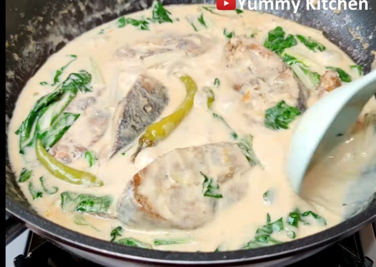 Ginataang Tambakol Recipe | Filipino Tuna in Coconut Milk 便 - Yummy Kitchen