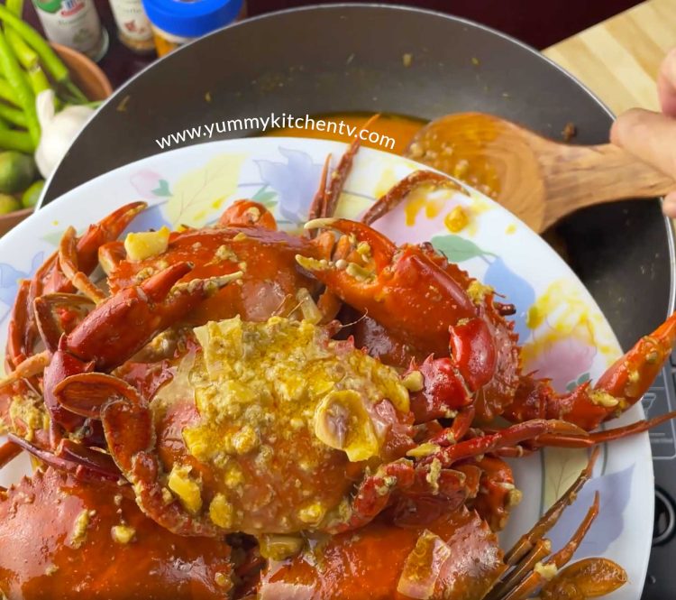 Ginataang Alimasag (Crab With Coconut Milk) - Yummy Kitchen