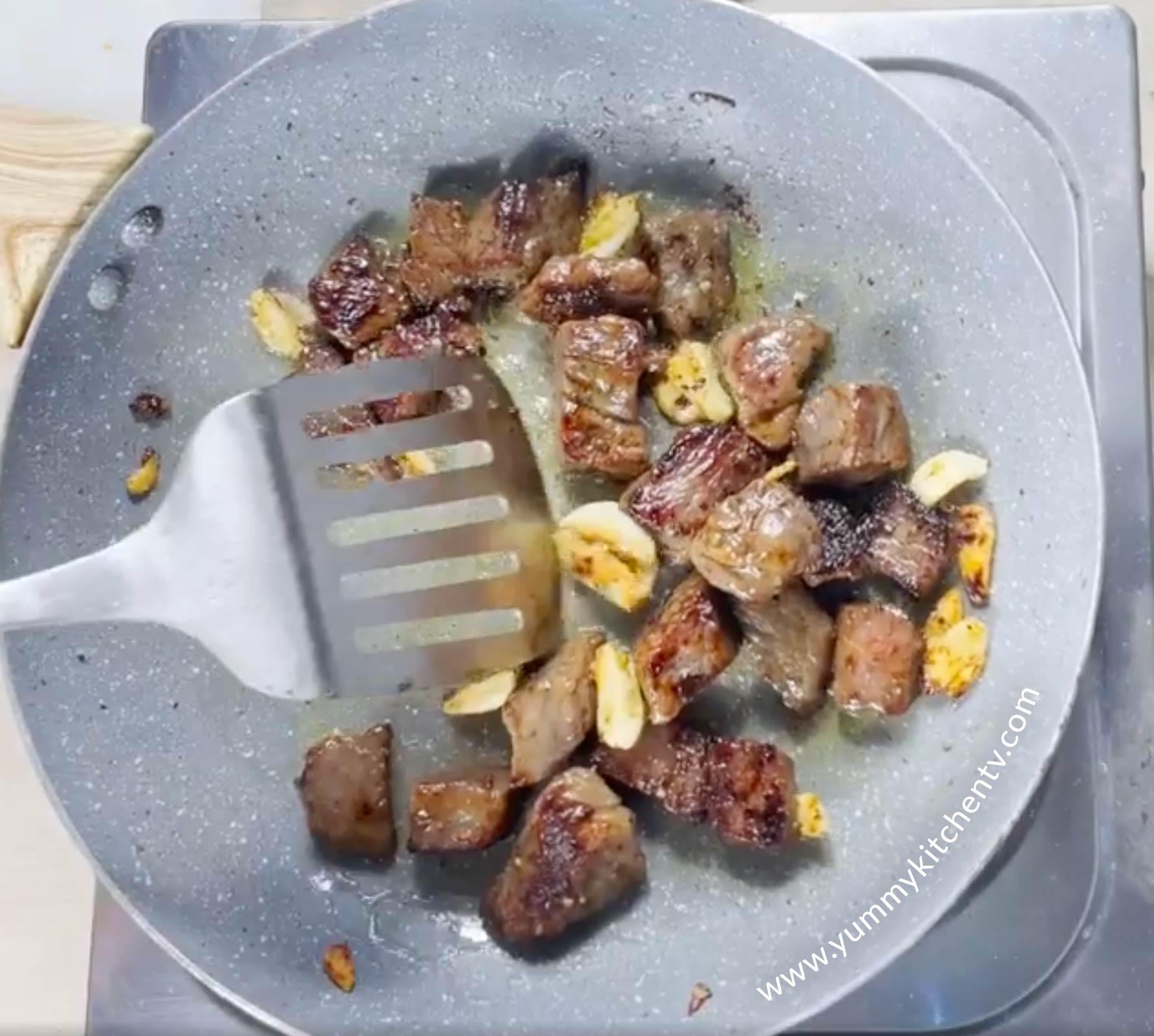 Beef Salpicao, beefy, buttery, delicious! - Yummy Kitchen