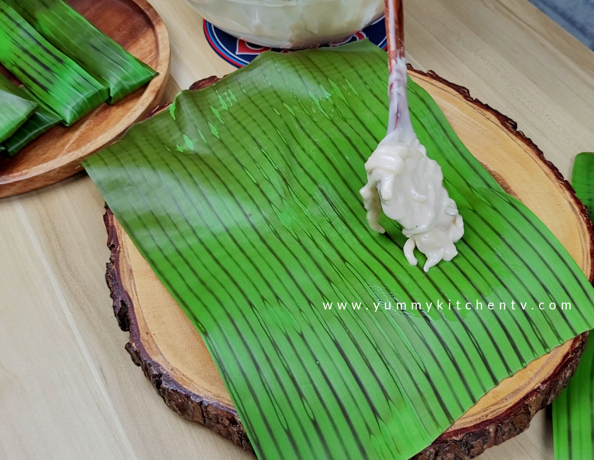 Tupig in Frying Pan - Yummy Kitchen