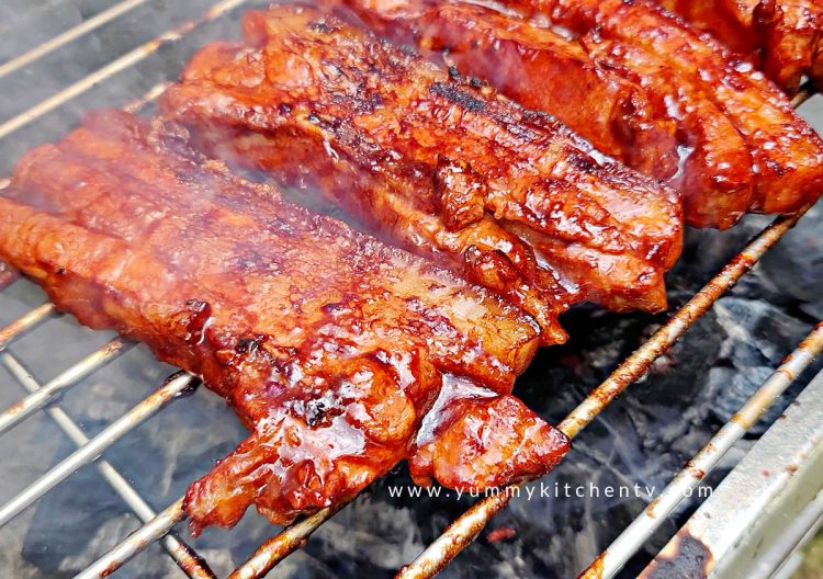 Inihaw na Liempo (Grilled Pork Belly) - Yummy Kitchen