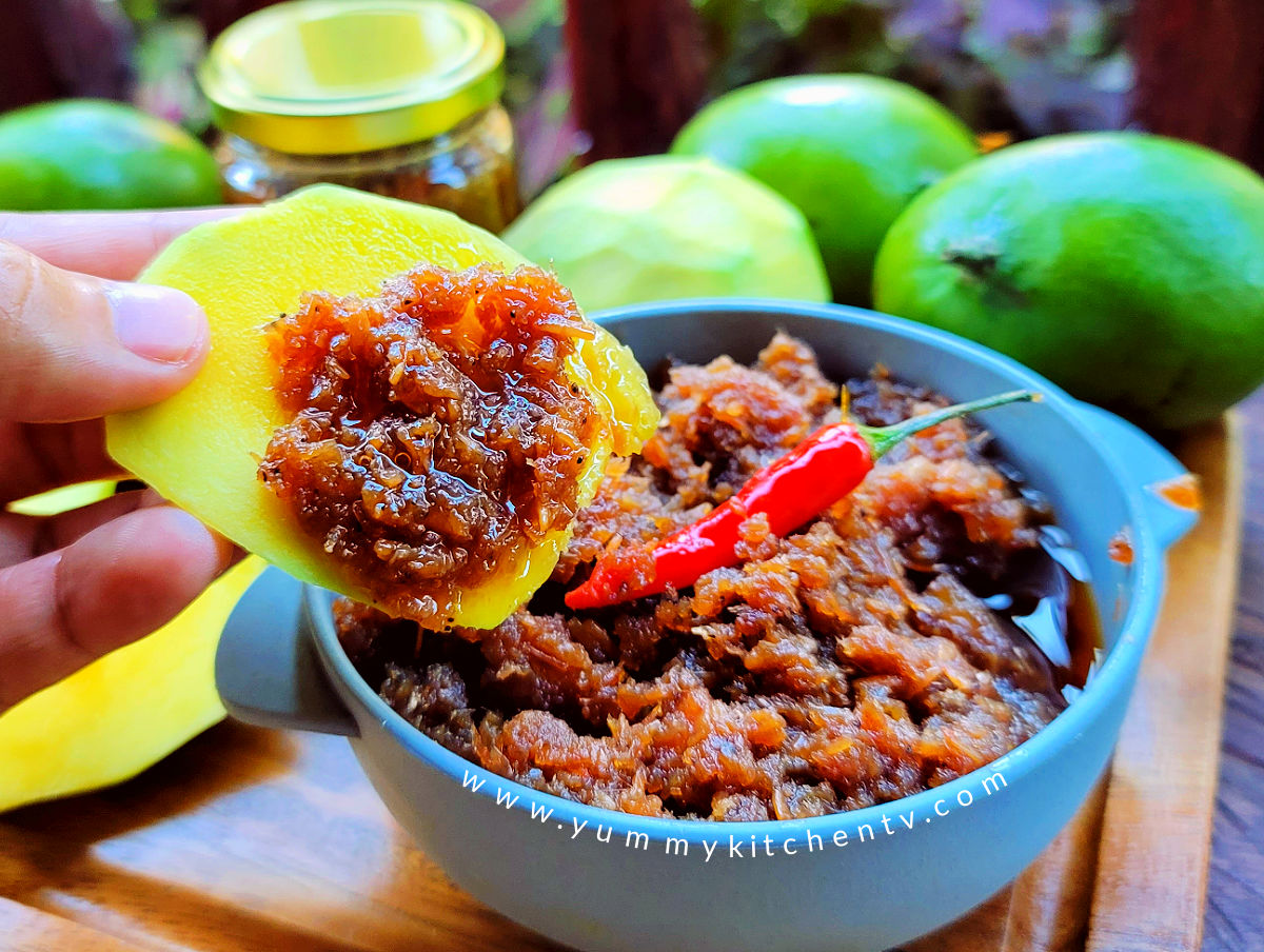 Ginisang Bagoong (Sautéed Shrimp Paste) - Yummy Kitchen