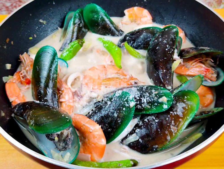 Seafood Bicol Express - Yummy Kitchen