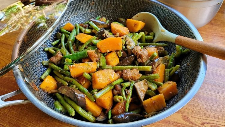 Ginisang Gulay – A Nutritious Filipino Vegetable Stir-Fry - Yummy Kitchen