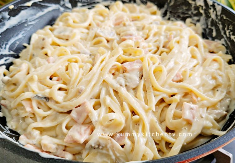 Creamy Carbonara - Yummy Kitchen