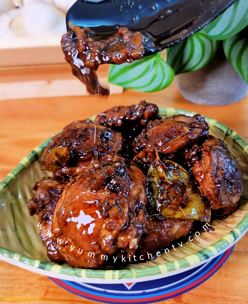 Authentic Filipino Chicken Adobo Recipe – Tangy, Savory & Easy to Make ...
