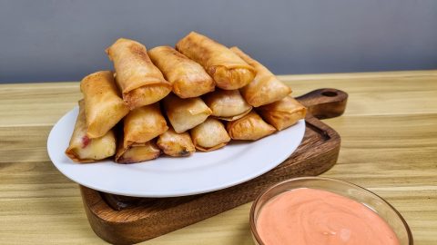 Cheesy Seafood Lumpia - Yummy Kitchen