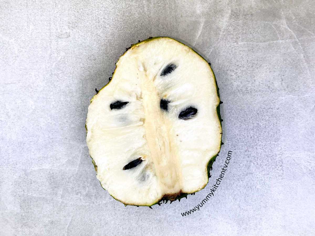 The sweet and creamy Soursop (Guyabano) - Yummy Kitchen