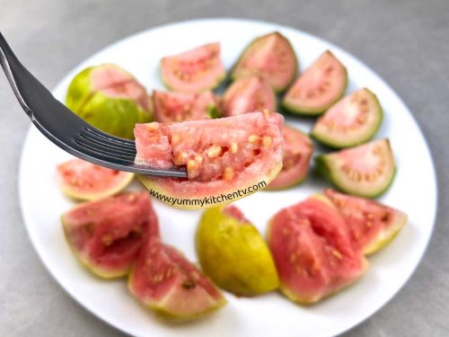 Guava (bayabas) " a diabetic-friendly fruit " - Yummy Kitchen