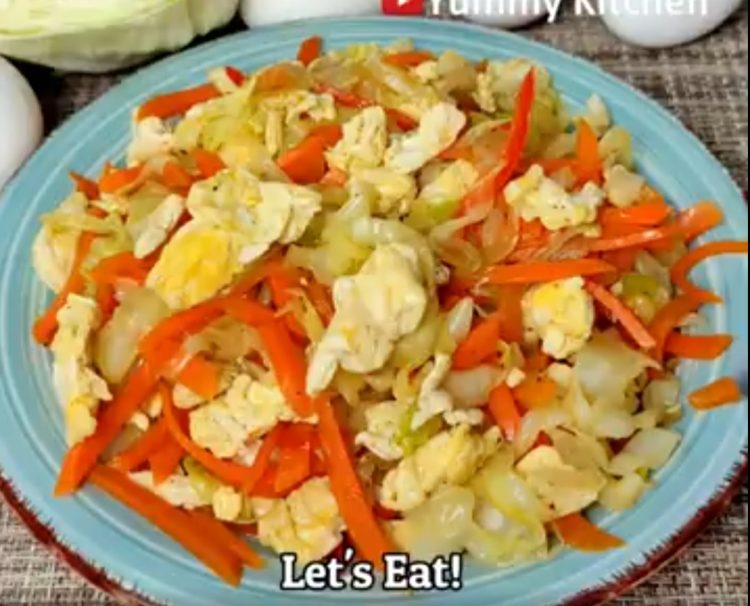 Stir-fry Cabbage and Egg - Yummy Kitchen