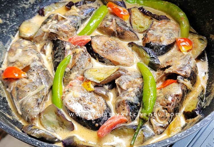 Sinigang na Bangus - A healthy Sour Filipino Fish Soup - Yummy Kitchen