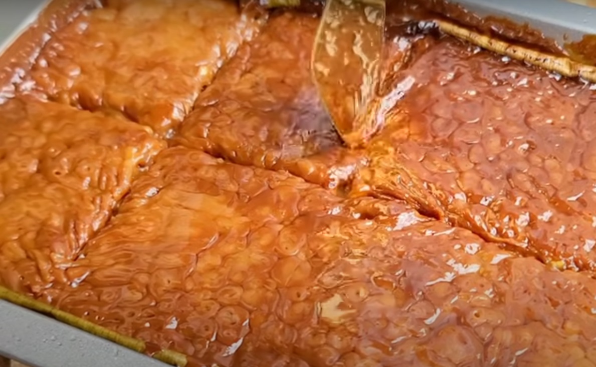 Easy Bibingkang Malagkit - A Sweet and Filling Filipino Classic - Yummy ...