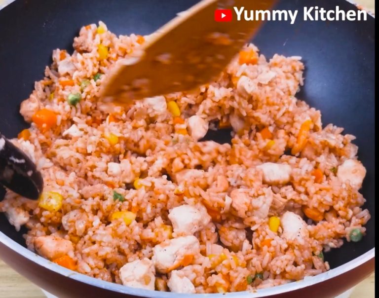 Omurice - Yummy Kitchen