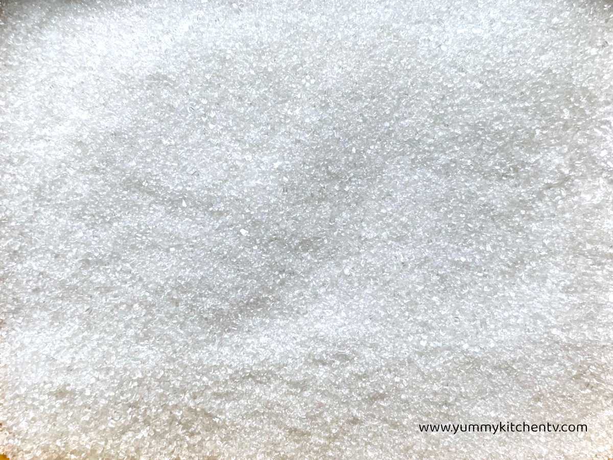 White Sugar "One of the most common types of sugar" - Yummy Kitchen