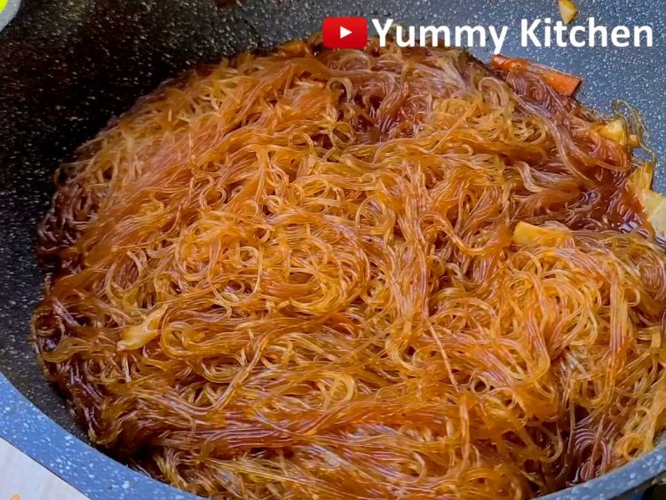 Pancit Sotanghon - A Colorful Filipino Glass Noodle dish - Yummy Kitchen
