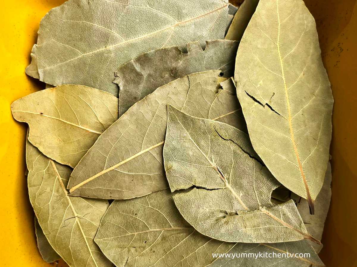 Bay Leaves ( also called "Laurel Leaves" ) - Yummy Kitchen