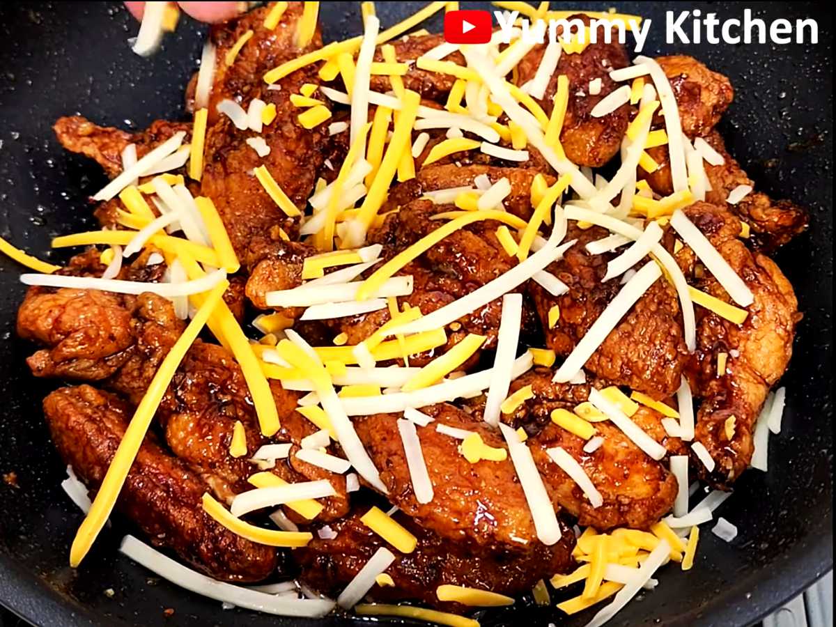 Cheesy Chicken Wings - A deliciously loaded Chicken Snack - Yummy Kitchen