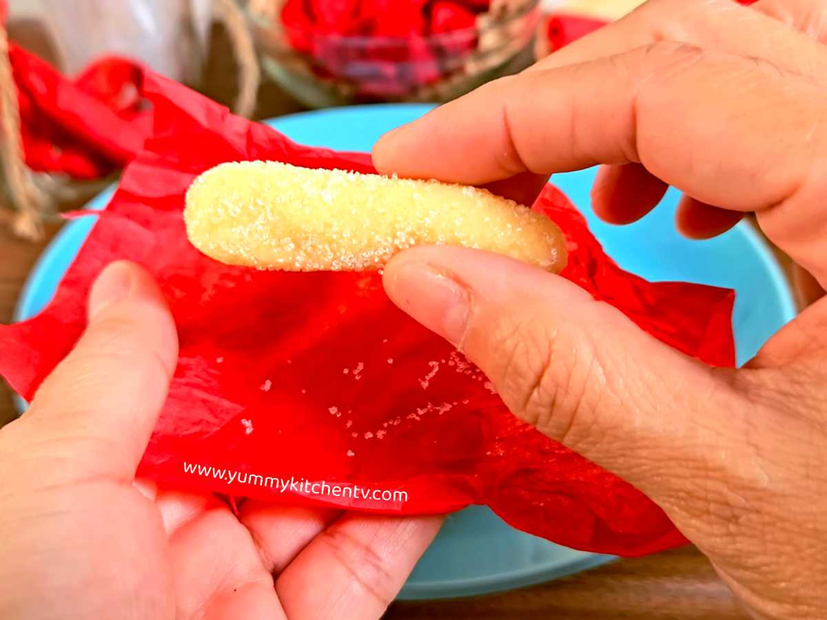 Ube Cheese Buchi Recipe - A Sweet Cheesy Purple Rice Cake - Yummy Kitchen