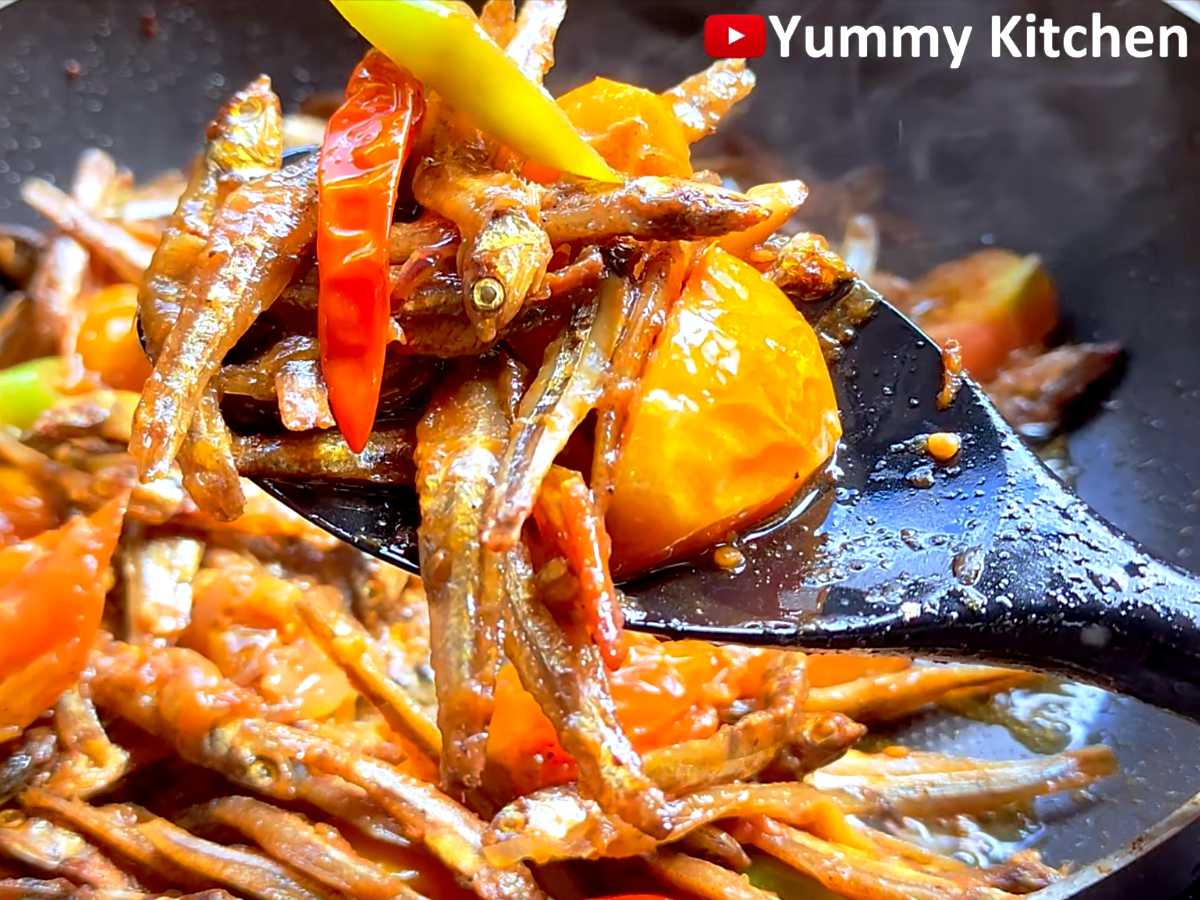 Kinamatisang Dilis (Sweet and Spicy Dilis) - Flavorful Tomato Sour ...