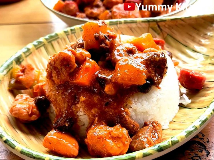 Chicken Menudo Recipe - A one pan Filipino-Spanish chicken dish - Yummy ...