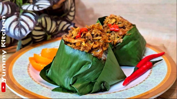 Easy Chicken Pastil - A Maguindanaon Delicacy - Yummy Kitchen