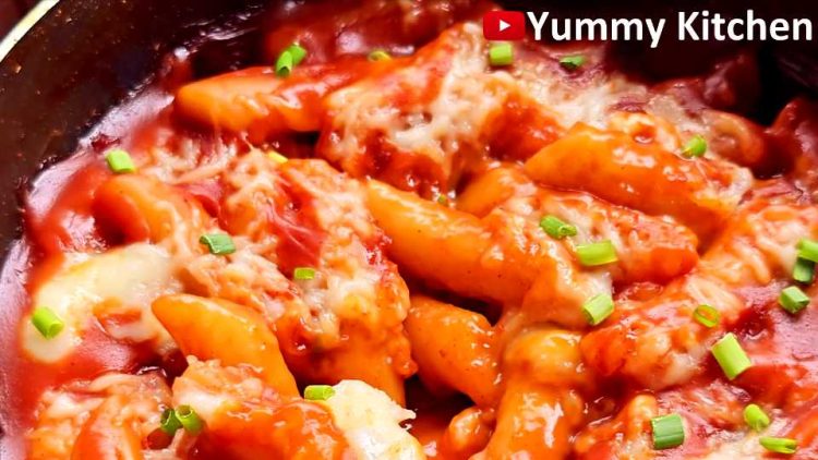 Cheesy Tteokbokki Recipe - Creamy, Spicy, & Absolutely Yummy - Yummy ...