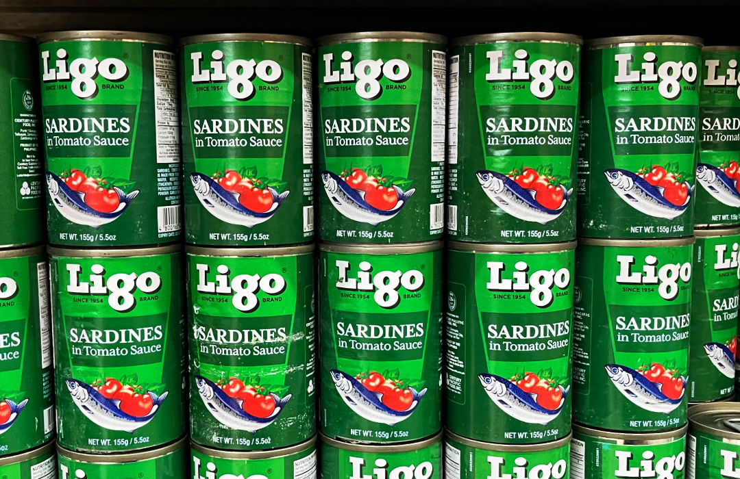 Ligo Sardines ( A Classic Budget Friendly Staple ) - Yummy Kitchen