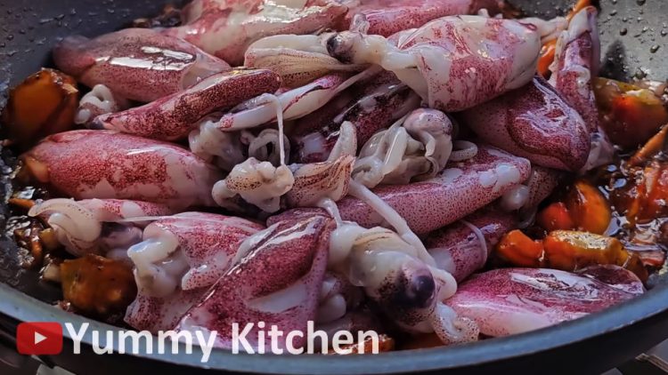 Adobong Pusit Recipe - An Easy Filipino Squid Adobo Recipe - Yummy Kitchen