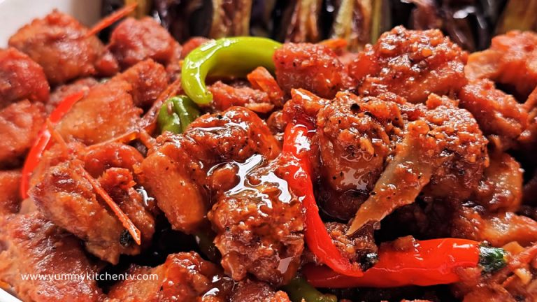 Binagoongan Pork Recipe - Authentic Filipino Pork in Shrimp Paste ...